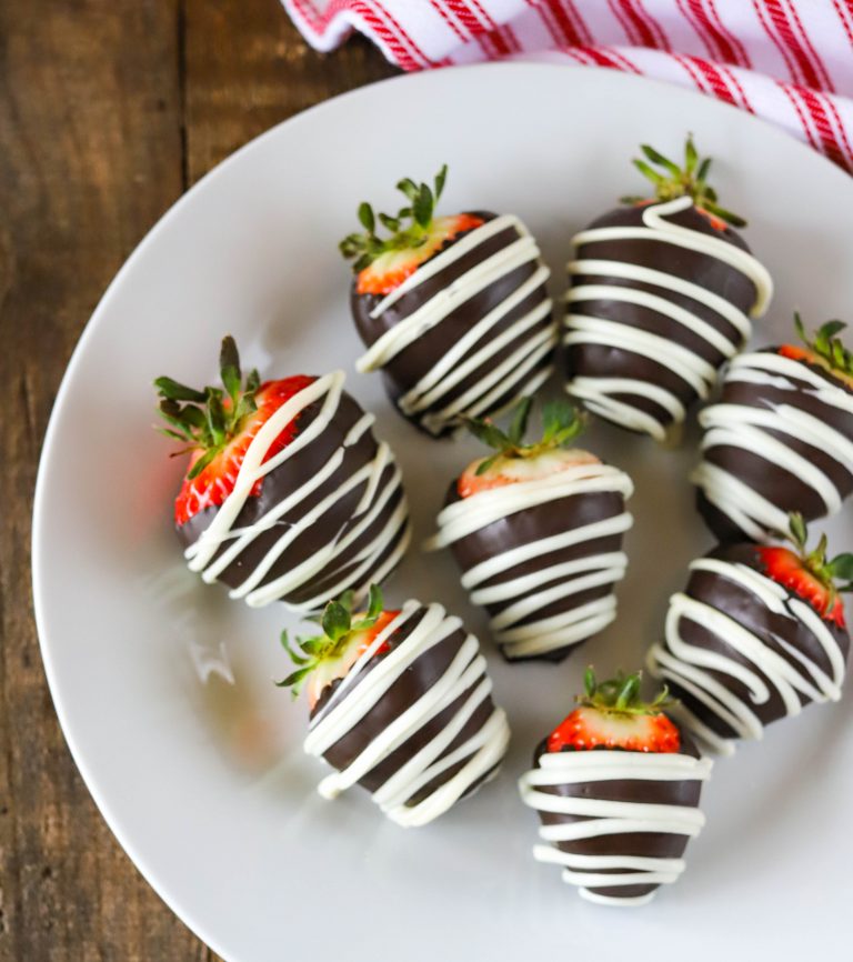 Chocolate Covered Strawberries With White Chocolate Drizzle - So Yum!