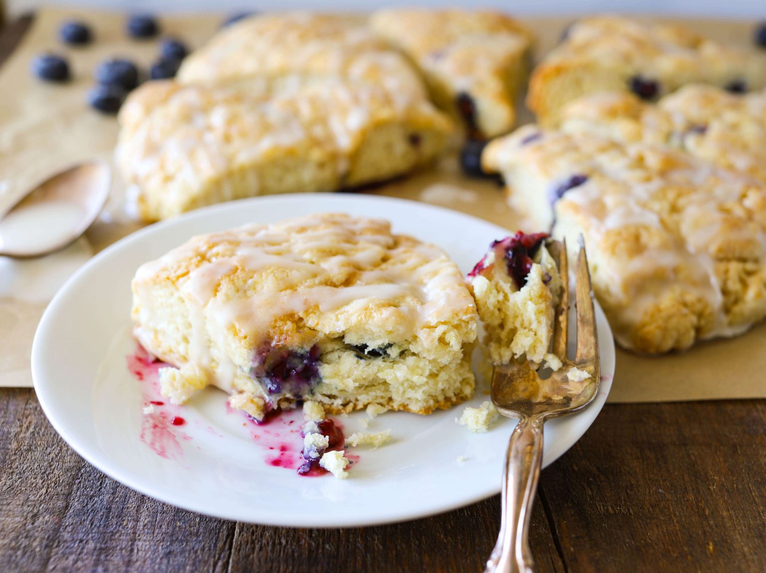 Simple Vanilla Scones - So Yummy and Easy to Make For Any Occasion!